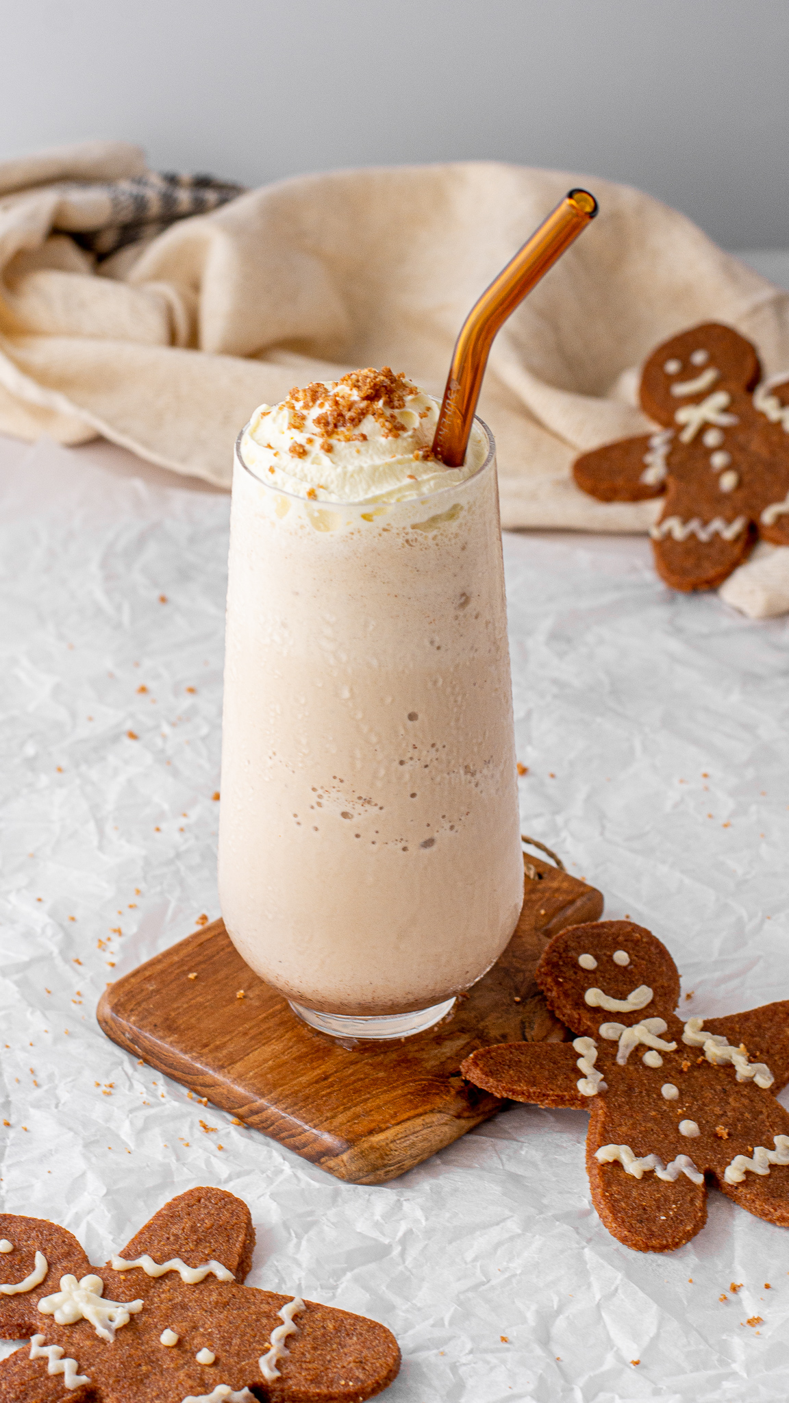 Gingerbread Shake - Yaidy Makes